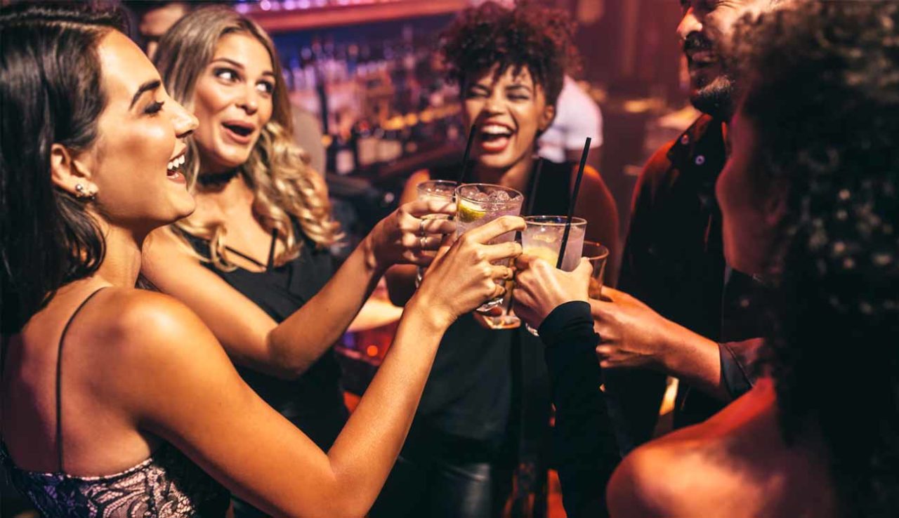 First Time Clubbing Tips & Truths for Partying (Do's and Dont's)