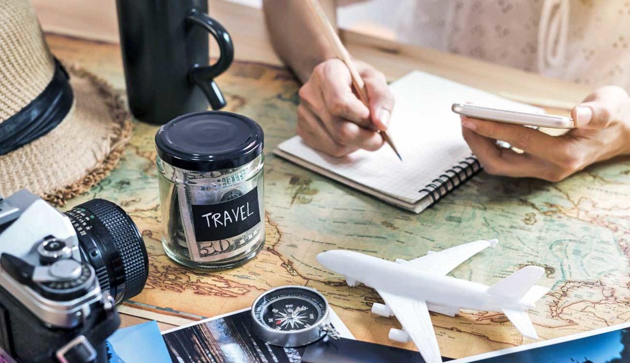 How to Travel on a Budget (or For FREE!): Money-Saving Tips
