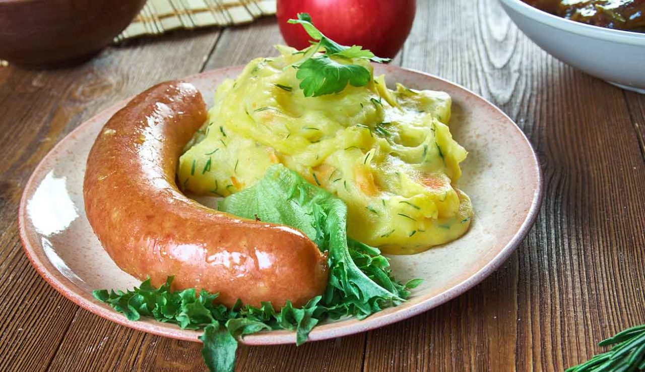 25 Belgium Food That Everyone Needs to Eat & Drink