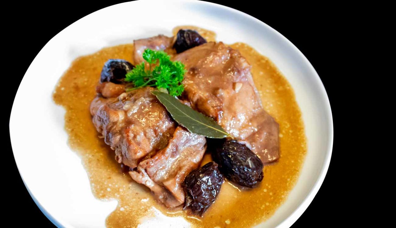 25 Belgium Food That Everyone Needs to Eat & Drink