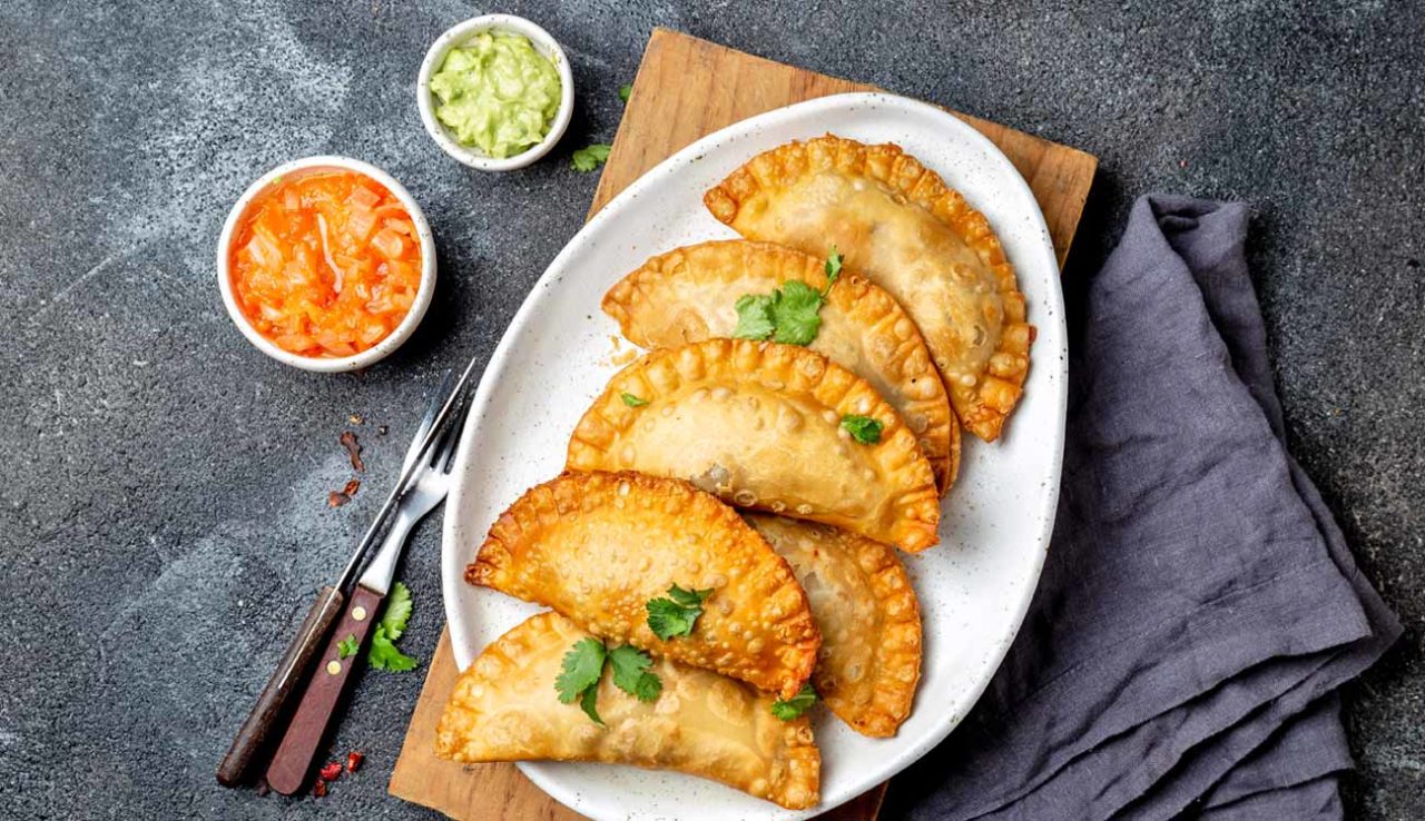 Spanish Food: 20 Must-Eat Local Dishes in Spain (& Drinks)